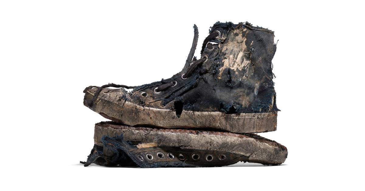 High Fashion Or Dubious Taste Balenciaga s Destroyed Sneaker Causes Controversy high-fashion-or-dubious-taste-balenciaga-s-destroyed-sneaker-causes-controversy
